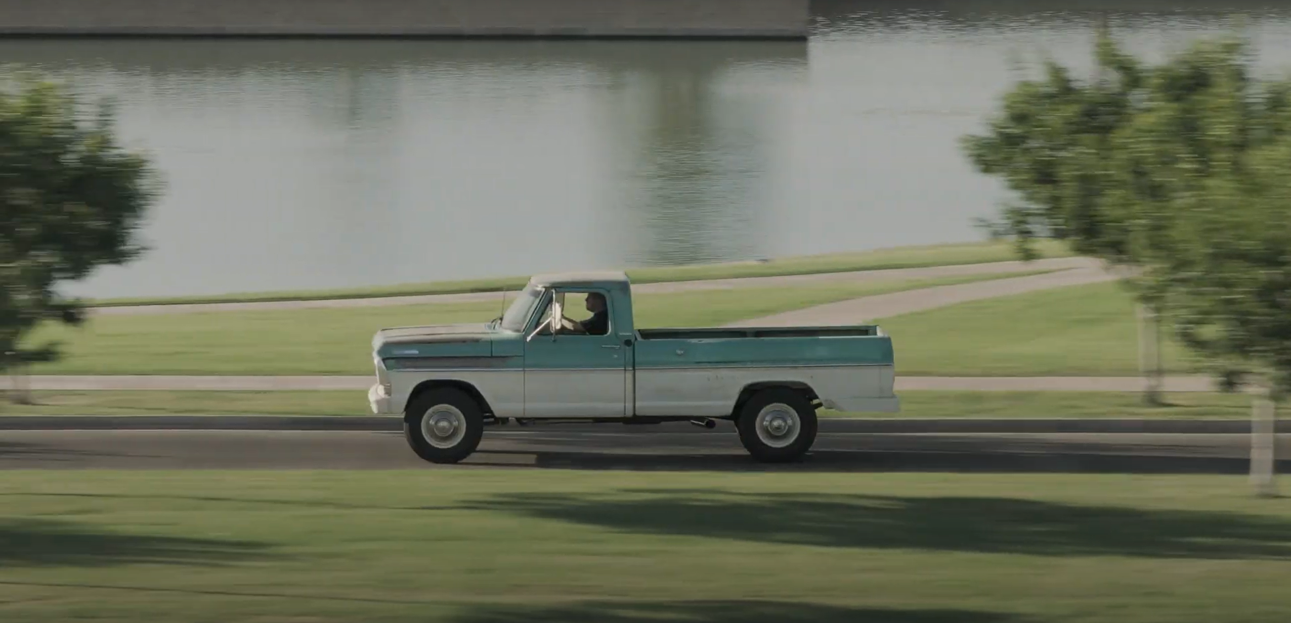 Ford F100 Truck Chassis | FFG x Porterbuilt